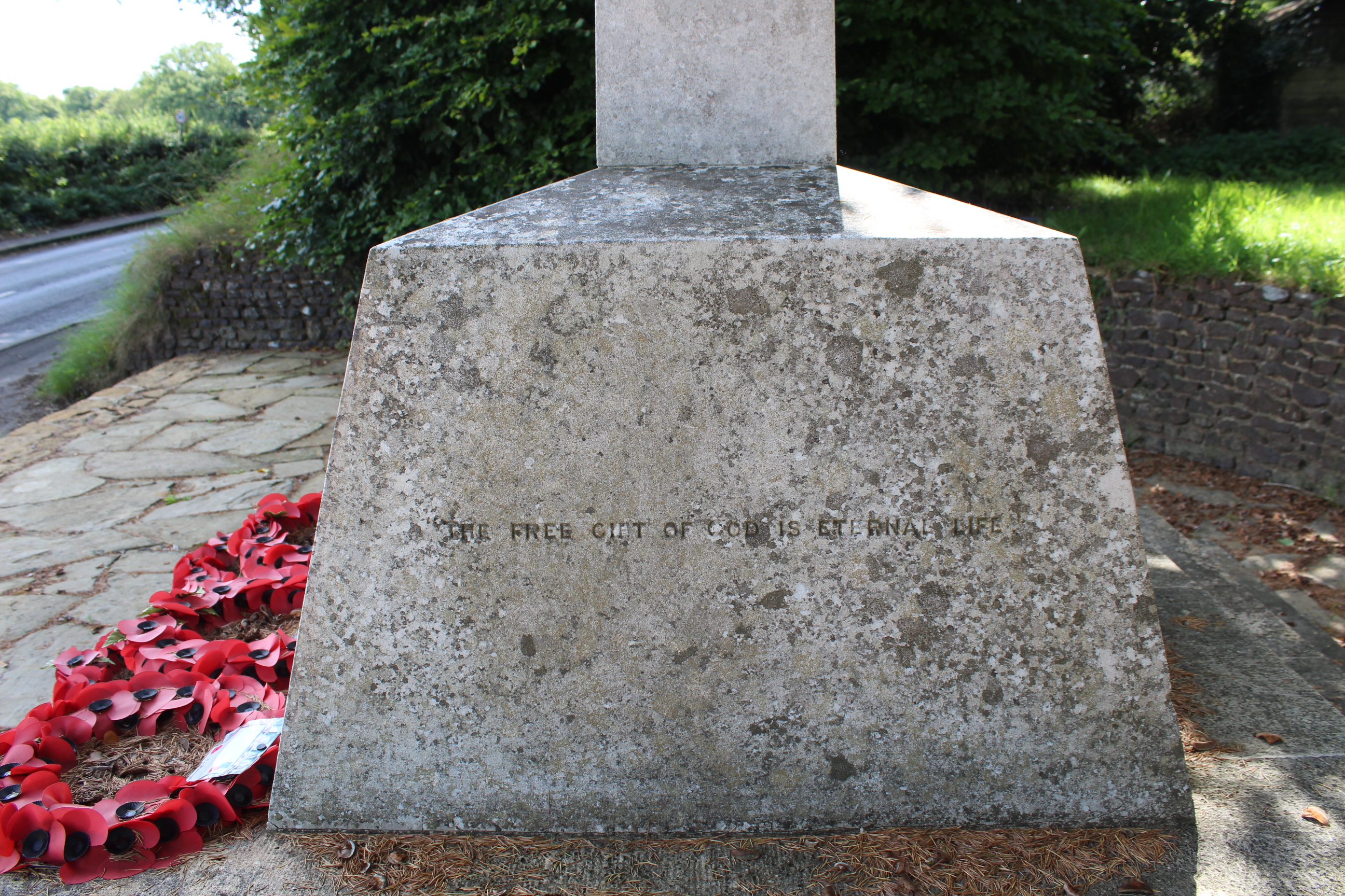 Tilford - War Memorials Online